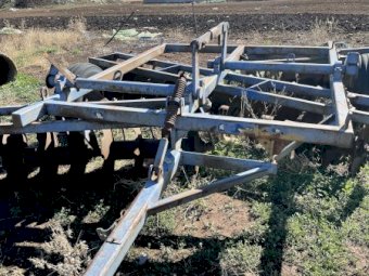 Grizzly Offset Disc Plough & Tillage Equipment for Sale | Farm Tender