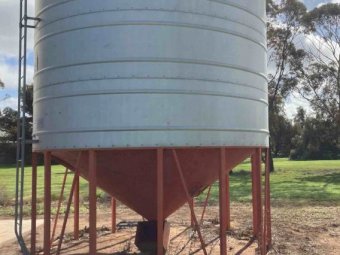 Field Bins for Sale - Sherwell, Ackland Macey, Dunstan Field Bins ...