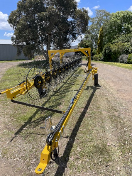 Elsworth Inline Hay Rake | Farm Tender