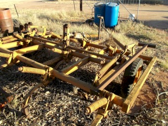 Rippers for Sale - Yeomans Plow - Deep Ripper - Chisel Plough | Farm Tender