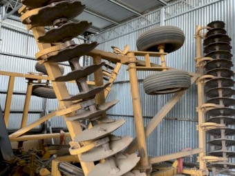 Taylor way disc harrow | Farm Tender