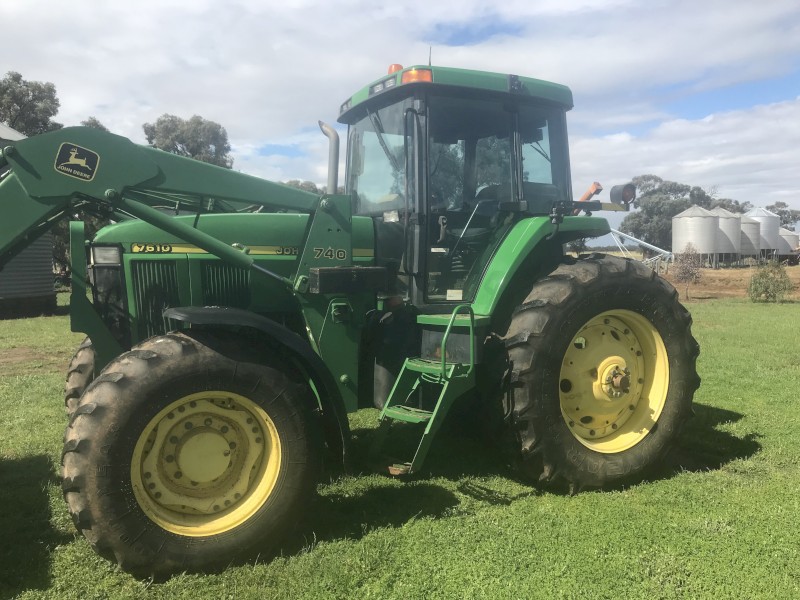 John Deere 7610 140hp front end loader | Farm Tender