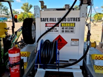 1000L Unleaded Petrol Fuel Tank on Tandem Trailer | Farm Tender