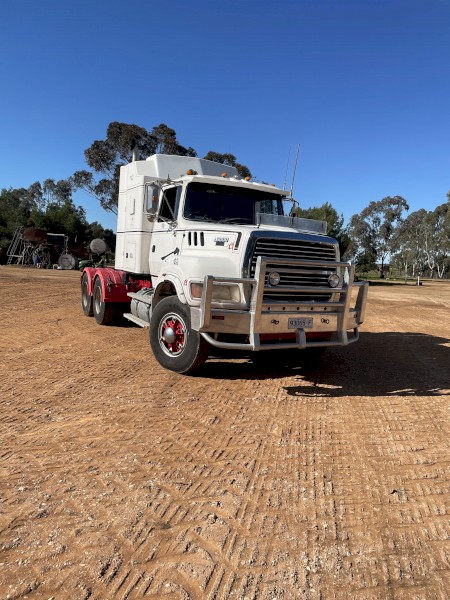 1993 Ford L9000 Prime Mover | Farm Tender